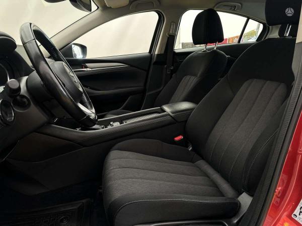 Red Mazda 6 2018 in Vilnius, with an engine capacity of 2.00 L and mileage of 97 thousand km for 14499 €, photo 10 on AUTOMOTO.COM.LV