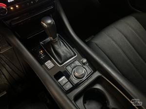 Red Mazda 6 2019 in Vilnius, with an engine capacity of 2.00 L and mileage of 95 thousand km for 16900 €, photo 18 on AUTOMOTO.COM.LV