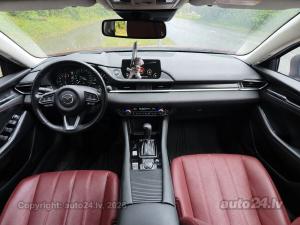 Sarkans Mazda 6 2021 Tallina, ar dzinēja tilpumu 2.50 L un nobraukumu 63 tūkst. km par 24000 €, foto 12 vietnē AUTOMOTO.COM.LV