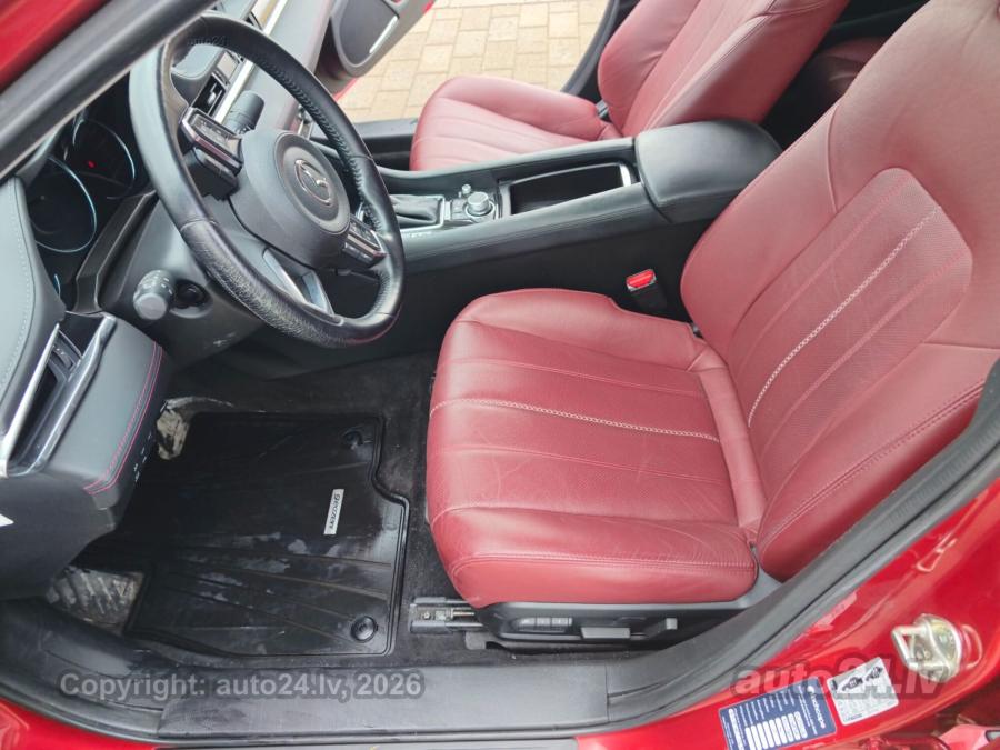 Sarkans Mazda 6 2021 Tallina, ar dzinēja tilpumu 2.50 L un nobraukumu 63 tūkst. km par 24000 €, foto 13 vietnē AUTOMOTO.COM.LV