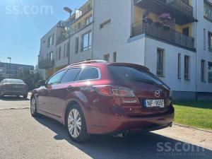 Sarkans Mazda 6 2008 Rīga, ar dzinēja tilpumu 2.00 L un nobraukumu 304 tūkst. km par 2395 €, foto 4 vietnē AUTOMOTO.COM.LV