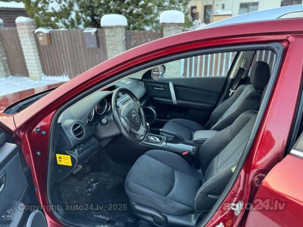 Sarkans Mazda 6 2008 Tallina, ar dzinēja tilpumu 2.00 L un nobraukumu 281 tūkst. km par 2350 €, foto 11 vietnē AUTOMOTO.COM.LV