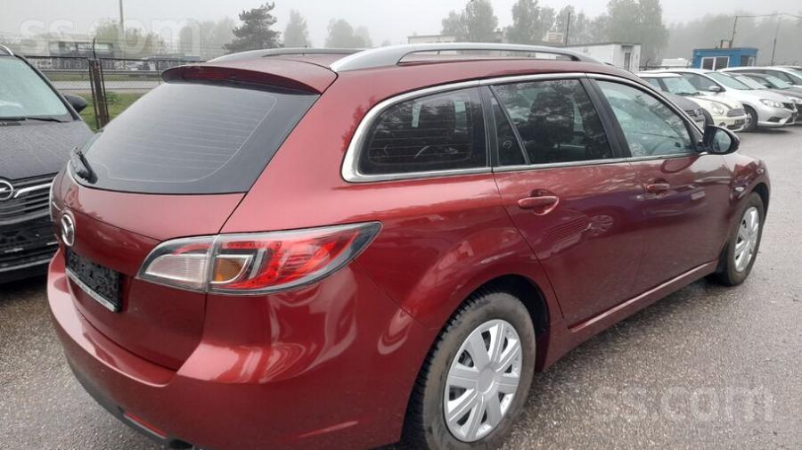 Red Mazda 6 2009 in Riga, with an engine capacity of 1.80 L and mileage of 258 thousand km for 3500 €, photo 11 on AUTOMOTO.COM.LV