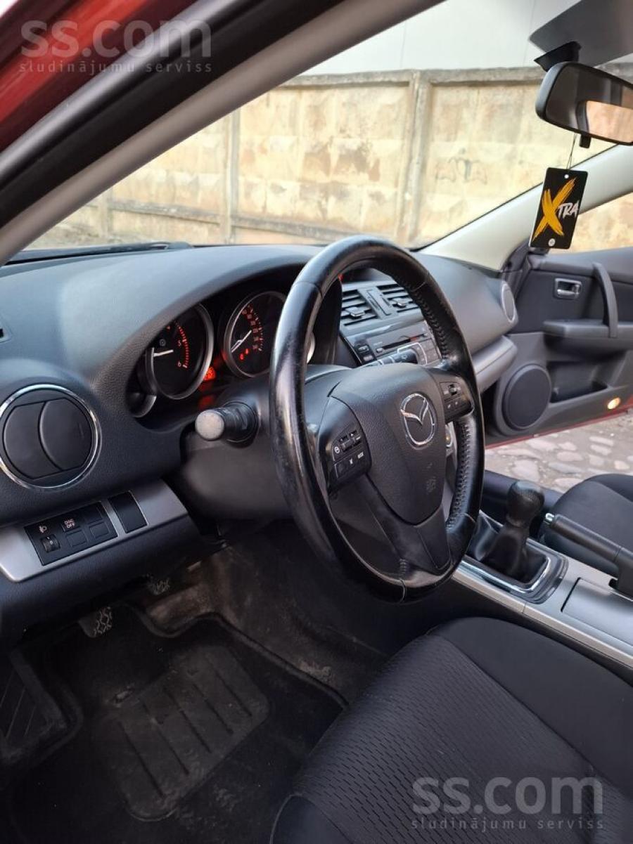 Sarkans Mazda 6 2010 Jelgava, ar dzinēja tilpumu 2.20 L un nobraukumu 250 tūkst. km par 3350 €, foto 14 vietnē AUTOMOTO.COM.LV