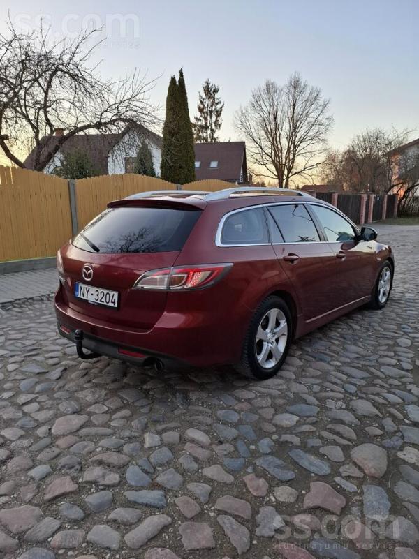 Красный Мазда 6 2010 в Елгава, объемом двигателя 2.20 л и пробегом 251 тыс. км за 3500 €, фото 5 на AUTOMOTO.COM.LV
