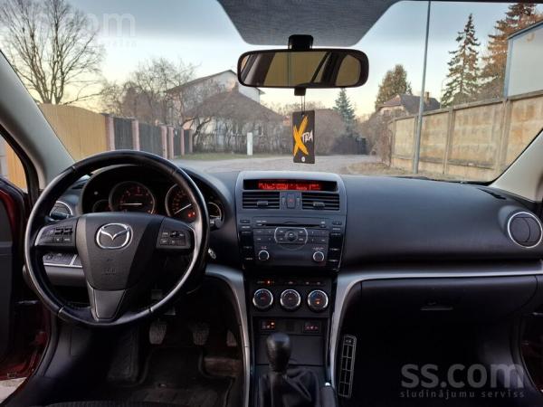 Красный Мазда 6 2010 в Елгава, объемом двигателя 2.20 л и пробегом 251 тыс. км за 3500 €, фото 9 на AUTOMOTO.COM.LV