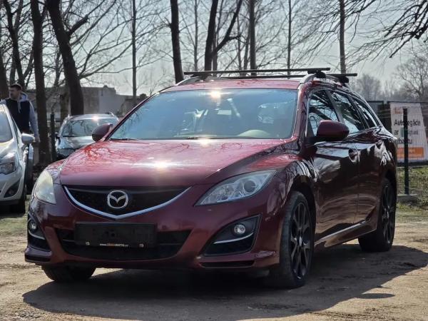 Red Mazda 6 2010 in Grobiņa, with an engine capacity of 2.00 L and mileage of 247 thousand km for 3200 €, photo 1 on AUTOMOTO.COM.LV