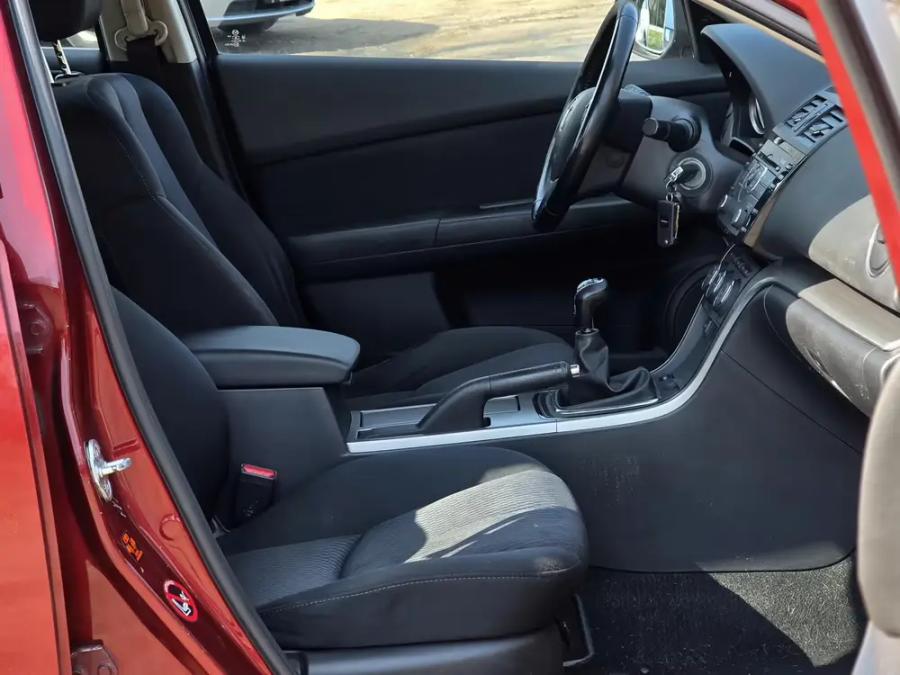 Sarkans Mazda 6 2010 Grobiņa, ar dzinēja tilpumu 2.00 L un nobraukumu 247 tūkst. km par 3200 €, foto 9 vietnē AUTOMOTO.COM.LV