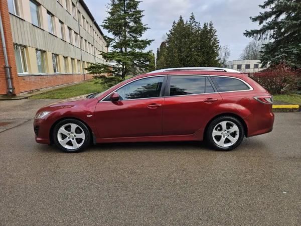 Red Mazda 6 2010 in Jekabpils, with an engine capacity of 2.20 L and mileage of 247 thousand km for 2390 €, photo 10 on AUTOMOTO.COM.LV