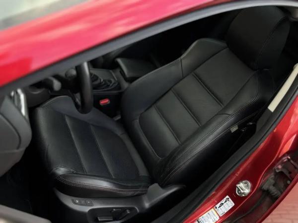 Red Mazda 6 2013 in Jurmala, with an engine capacity of 2.20 L and mileage of 258 thousand km for 5990 €, photo 9 on AUTOMOTO.COM.LV