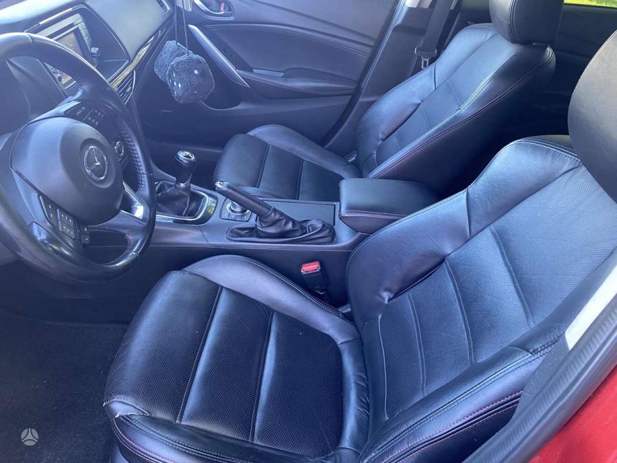 Red Mazda 6 2013 in Rokiskis, with an engine capacity of 2.18 L and mileage of 260 thousand km for 4499 €, photo 18 on AUTOMOTO.COM.LV