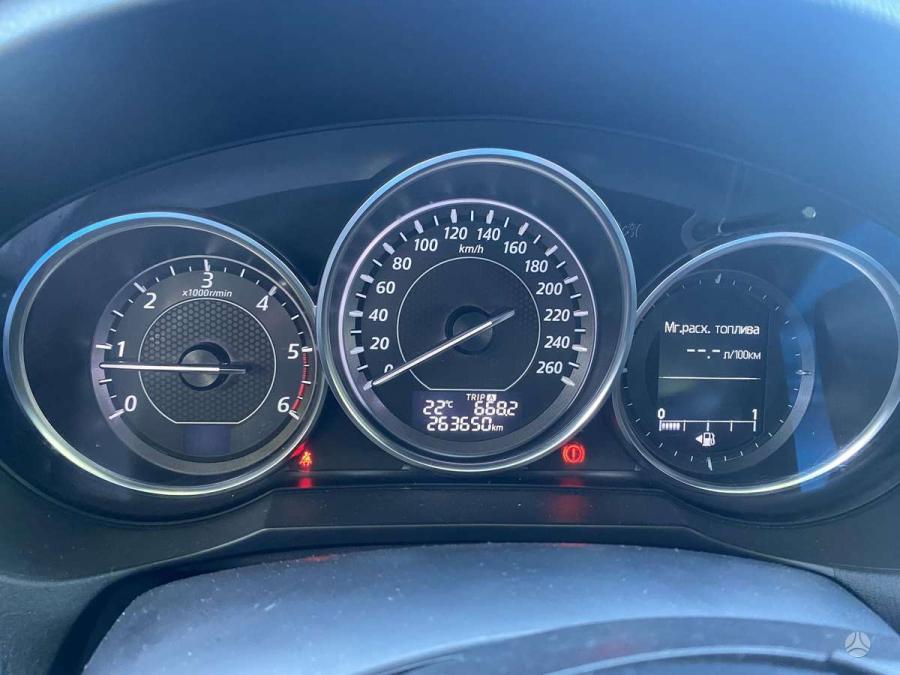 Red Mazda 6 2013 in Rokiskis, with an engine capacity of 2.18 L and mileage of 260 thousand km for 4499 €, photo 24 on AUTOMOTO.COM.LV