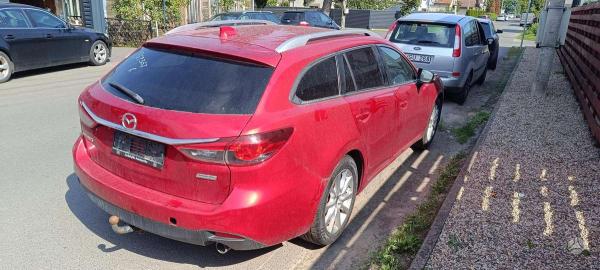 Красный Мазда 6 2013 в Каунас, объемом двигателя 2.18 л и пробегом 250 тыс. км за 2700 €, фото 4 на AUTOMOTO.COM.LV