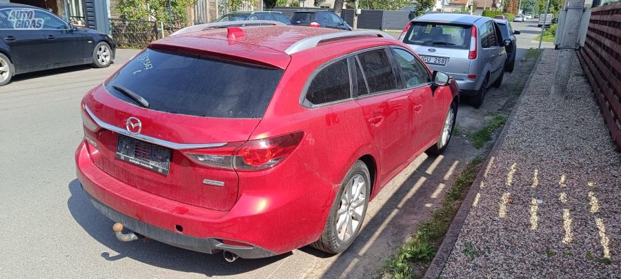 Красный Мазда 6 2013 в Каунас, объемом двигателя 2.20 л и пробегом 250 тыс. км за 2700 €, фото 5 на AUTOMOTO.COM.LV