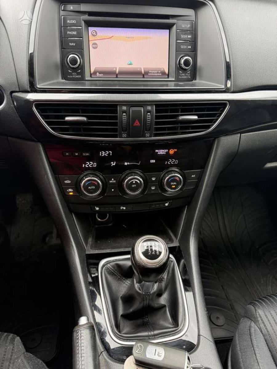 Red Mazda 6 2013 in Taurage, with an engine capacity of 2.18 L and mileage of 186 thousand km for 4900 €, photo 14 on AUTOMOTO.COM.LV