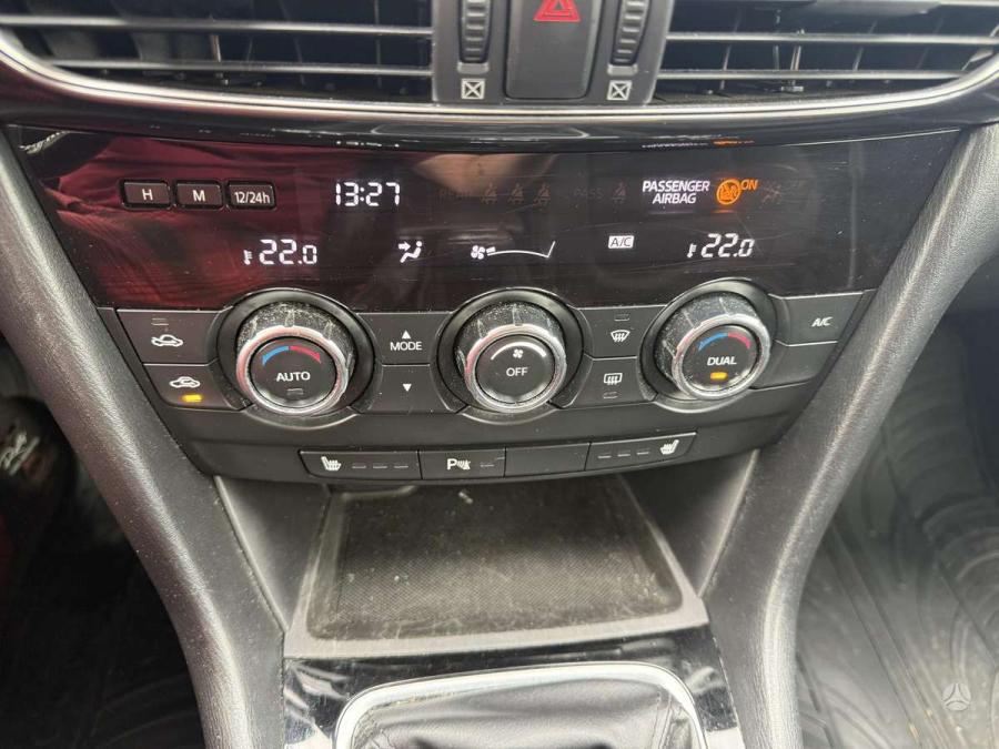 Red Mazda 6 2013 in Taurage, with an engine capacity of 2.18 L and mileage of 186 thousand km for 4900 €, photo 15 on AUTOMOTO.COM.LV