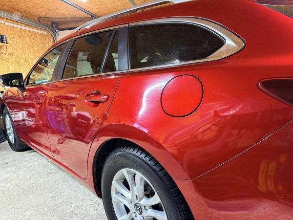 Red Mazda 6 2014 in Utena, with an engine capacity of 2.18 L and mileage of 267 thousand km for 5990 €, photo 6 on AUTOMOTO.COM.LV