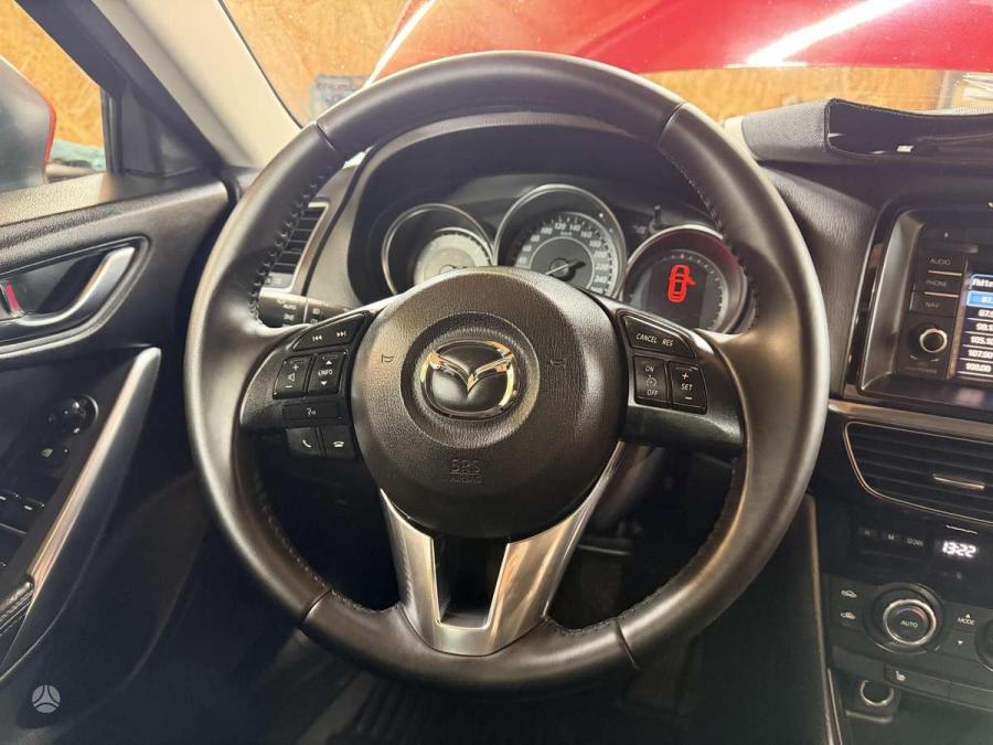 Sarkans Mazda 6 2014 Utena, ar dzinēja tilpumu 2.18 L un nobraukumu 267 tūkst. km par 5990 €, foto 16 vietnē AUTOMOTO.COM.LV