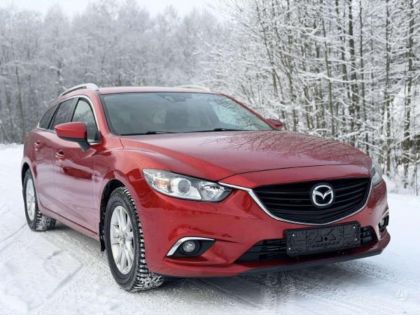 Red Mazda 6 2014 in Utena, with an engine capacity of 2.18 L and mileage of 267 thousand km for 5510 €, photo 4 on AUTOMOTO.COM.LV