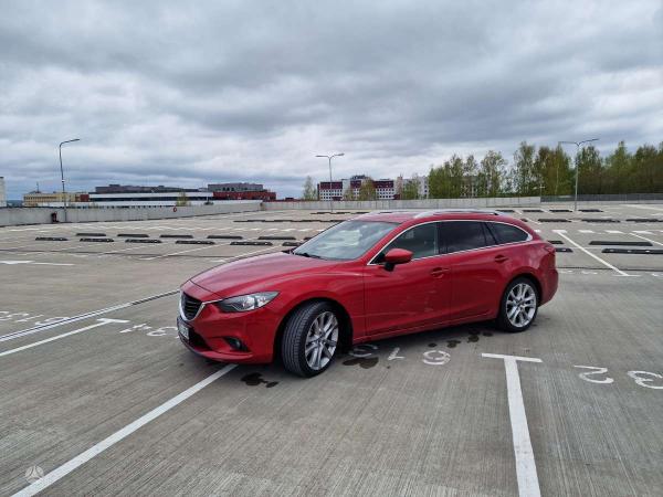Red Mazda 6 2014 in Siauliai, with an engine capacity of 2.18 L and mileage of 275 thousand km for 6500 €, photo 1 on AUTOMOTO.COM.LV