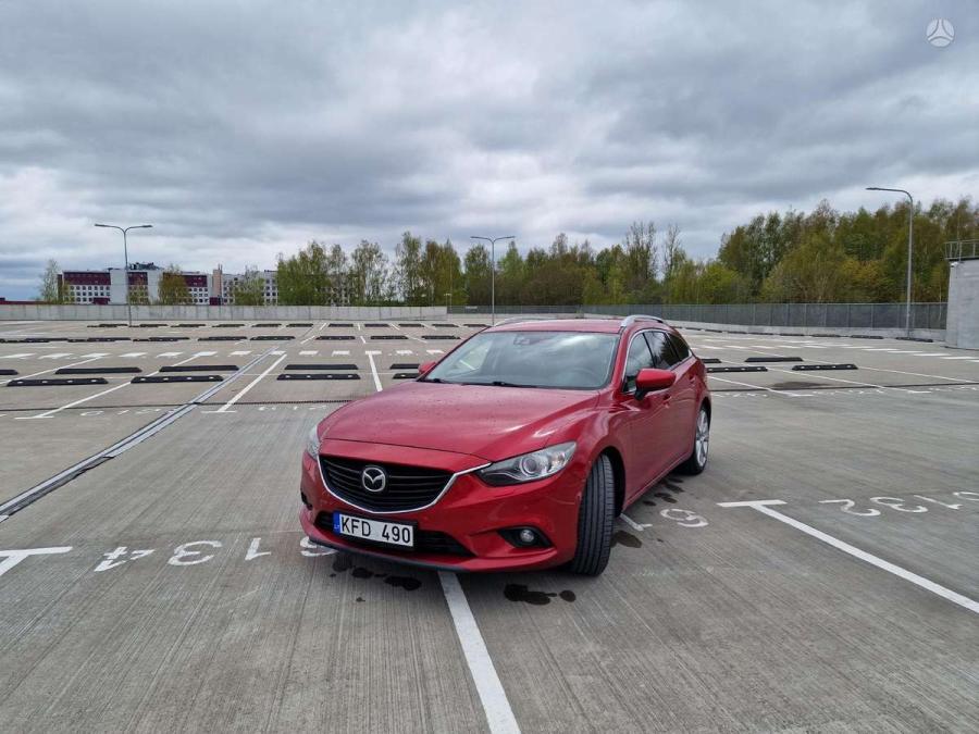 Red Mazda 6 2014 in Siauliai, with an engine capacity of 2.18 L and mileage of 275 thousand km for 6500 €, photo 2 on AUTOMOTO.COM.LV