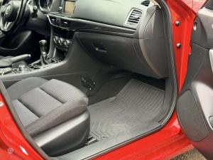 Red Mazda 6 2014 in Utena, with an engine capacity of 2.18 L and mileage of 277 thousand km for 5490 €, photo 22 on AUTOMOTO.COM.LV