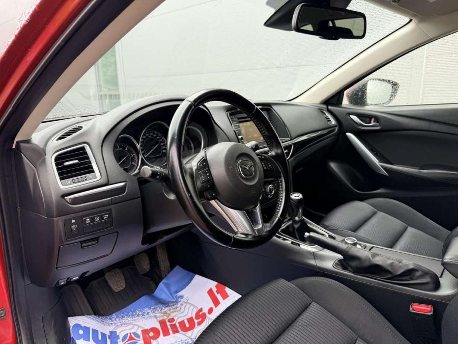 Red Mazda 6 2014 in Utena, with an engine capacity of 2.18 L and mileage of 277 thousand km for 5490 €, photo 27 on AUTOMOTO.COM.LV