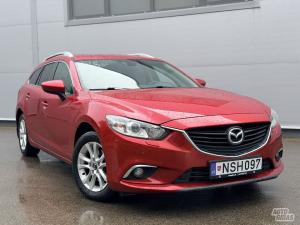 Red Mazda 6 2014 in Utena, with an engine capacity of 2.20 L and mileage of 277 thousand km for 5490 €, photo 5 on AUTOMOTO.COM.LV