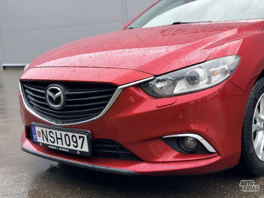 Red Mazda 6 2014 in Utena, with an engine capacity of 2.20 L and mileage of 277 thousand km for 5490 €, photo 9 on AUTOMOTO.COM.LV