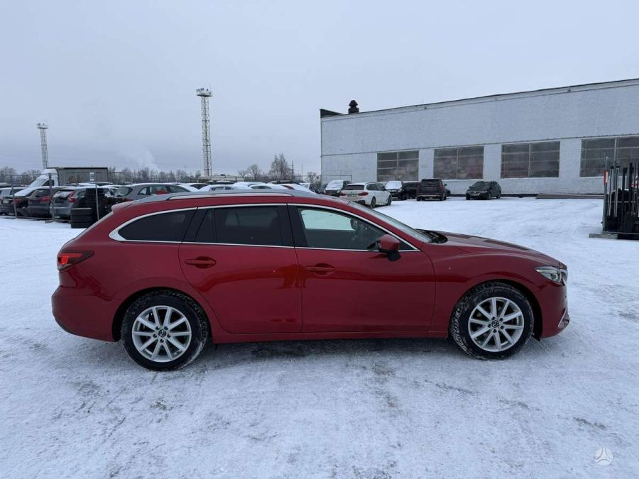 Sarkans Mazda 6 2015 Marijampole, ar dzinēja tilpumu 2.19 L un nobraukumu 192 tūkst. km par 7900 €, foto 5 vietnē AUTOMOTO.COM.LV