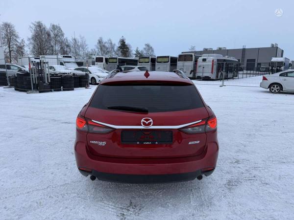 Red Mazda 6 2015 in Marijampole, with an engine capacity of 2.19 L and mileage of 192 thousand km for 7900 €, photo 8 on AUTOMOTO.COM.LV