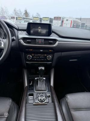 Sarkans Mazda 6 2015 Marijampole, ar dzinēja tilpumu 2.19 L un nobraukumu 192 tūkst. km par 7900 €, foto 13 vietnē AUTOMOTO.COM.LV