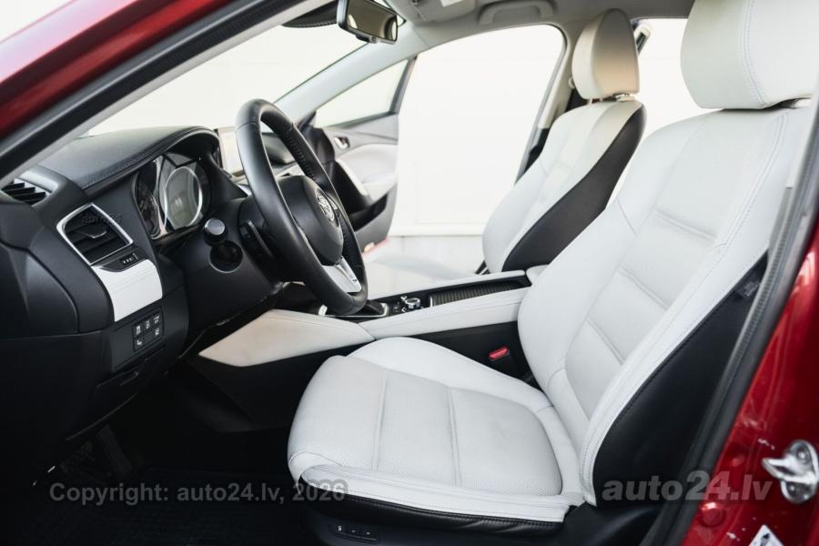 Sarkans Mazda 6 2015 Tallina, ar dzinēja tilpumu 2.20 L un nobraukumu 225 tūkst. km par 9999 €, foto 16 vietnē AUTOMOTO.COM.LV