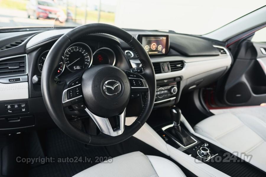 Sarkans Mazda 6 2015 Tallina, ar dzinēja tilpumu 2.20 L un nobraukumu 225 tūkst. km par 9999 €, foto 17 vietnē AUTOMOTO.COM.LV