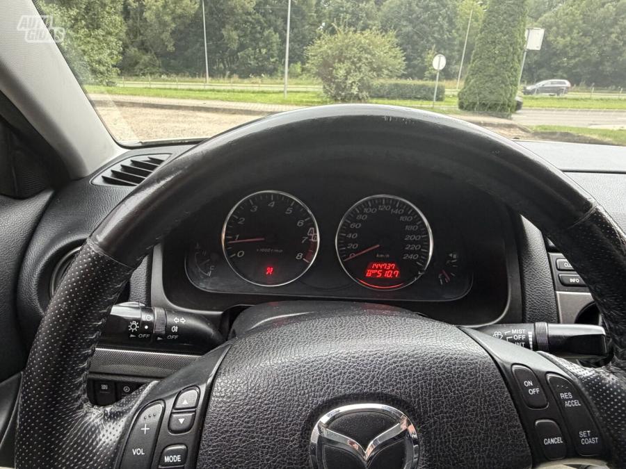 Mazda 6 2004 Viļņa, ar dzinēja tilpumu 2.00 L un nobraukumu 145 tūkst. km par 950 €, foto 12 vietnē AUTOMOTO.COM.LV