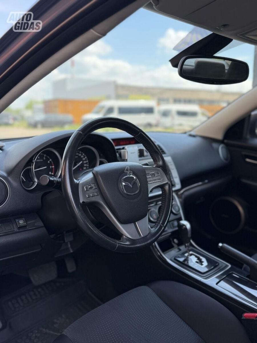 Mazda 6 2009 in Klaipeda, with an engine capacity of 2.00 L and mileage of 300 thousand km for 2680 €, photo 4 on AUTOMOTO.COM.LV