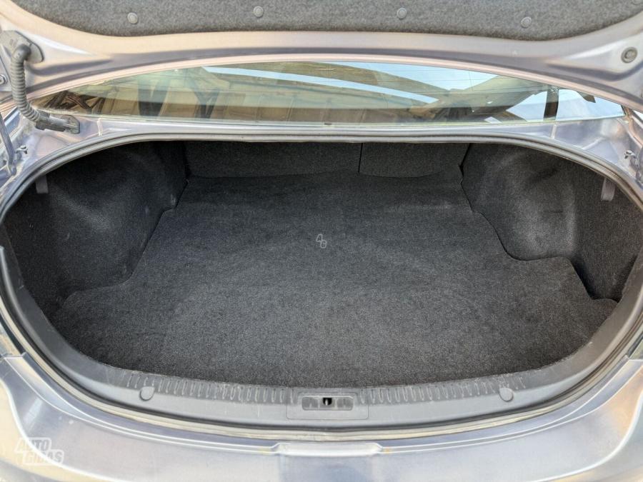 Mazda 6 2009 in Klaipeda, with an engine capacity of 2.00 L and mileage of 300 thousand km for 2680 €, photo 9 on AUTOMOTO.COM.LV