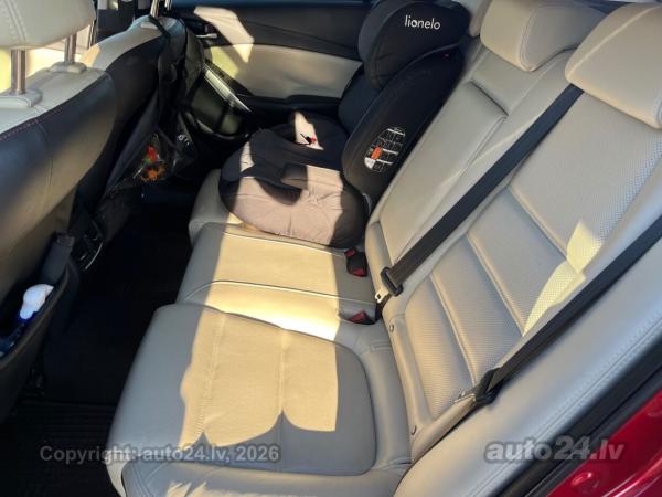 Mazda 6 2014 Tallina, ar dzinēja tilpumu 2.20 L un nobraukumu 155 tūkst. km par 8000 €, foto 11 vietnē AUTOMOTO.COM.LV