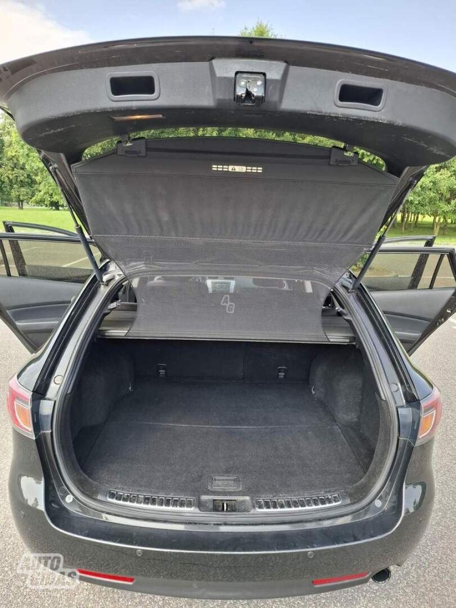 Mazda 6 2008 in Panevezys, with an engine capacity of 2.00 L and mileage of 307 thousand km for 1900 €, photo 6 on AUTOMOTO.COM.LV