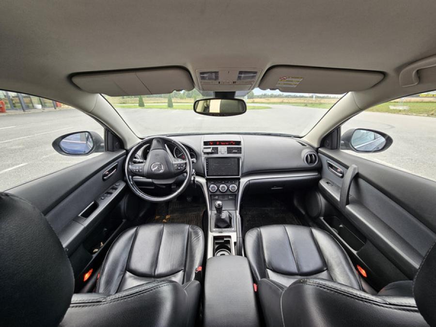 Mazda 6 2010 Tallina, ar dzinēja tilpumu 2.20 L un nobraukumu 312 tūkst. km par 2700 €, foto 3 vietnē AUTOMOTO.COM.LV