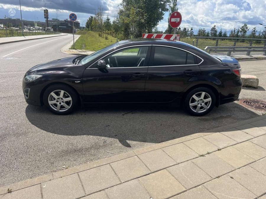 Violet Mazda 6 2009 in Vilnius, with an engine capacity of 1.99 L and mileage of 323 thousand km for 3000 €, photo 9 on AUTOMOTO.COM.LV