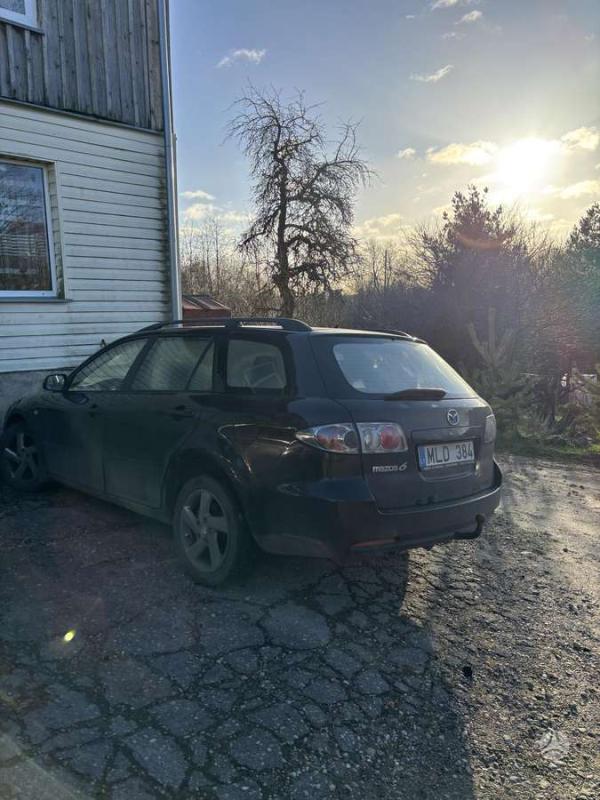 Violet Mazda 6 2006 in Plunge, with an engine capacity of 2.00 L and mileage of 200 thousand km for 1000 €, photo 3 on AUTOMOTO.COM.LV