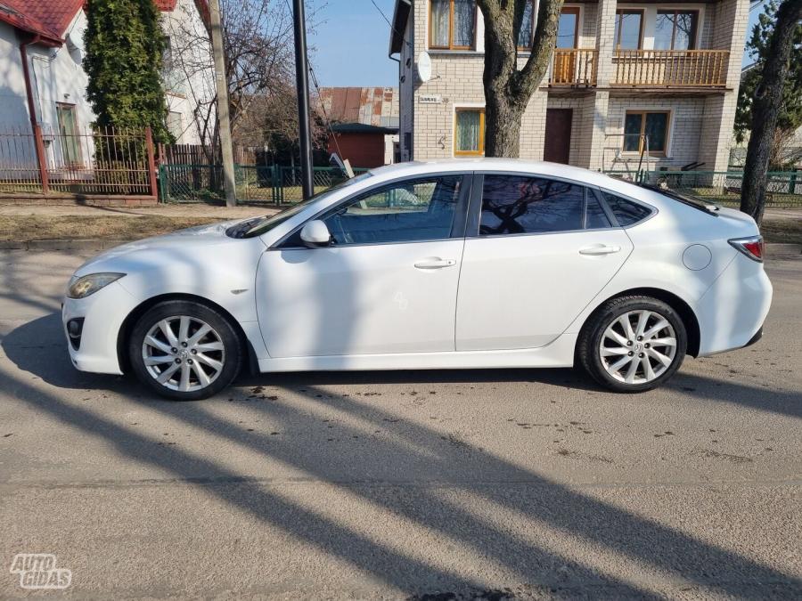 White Mazda 6 2011 in Alytus, with an engine capacity of 2.20 L and mileage of 249 thousand km for 850 €, photo 5 on AUTOMOTO.COM.LV