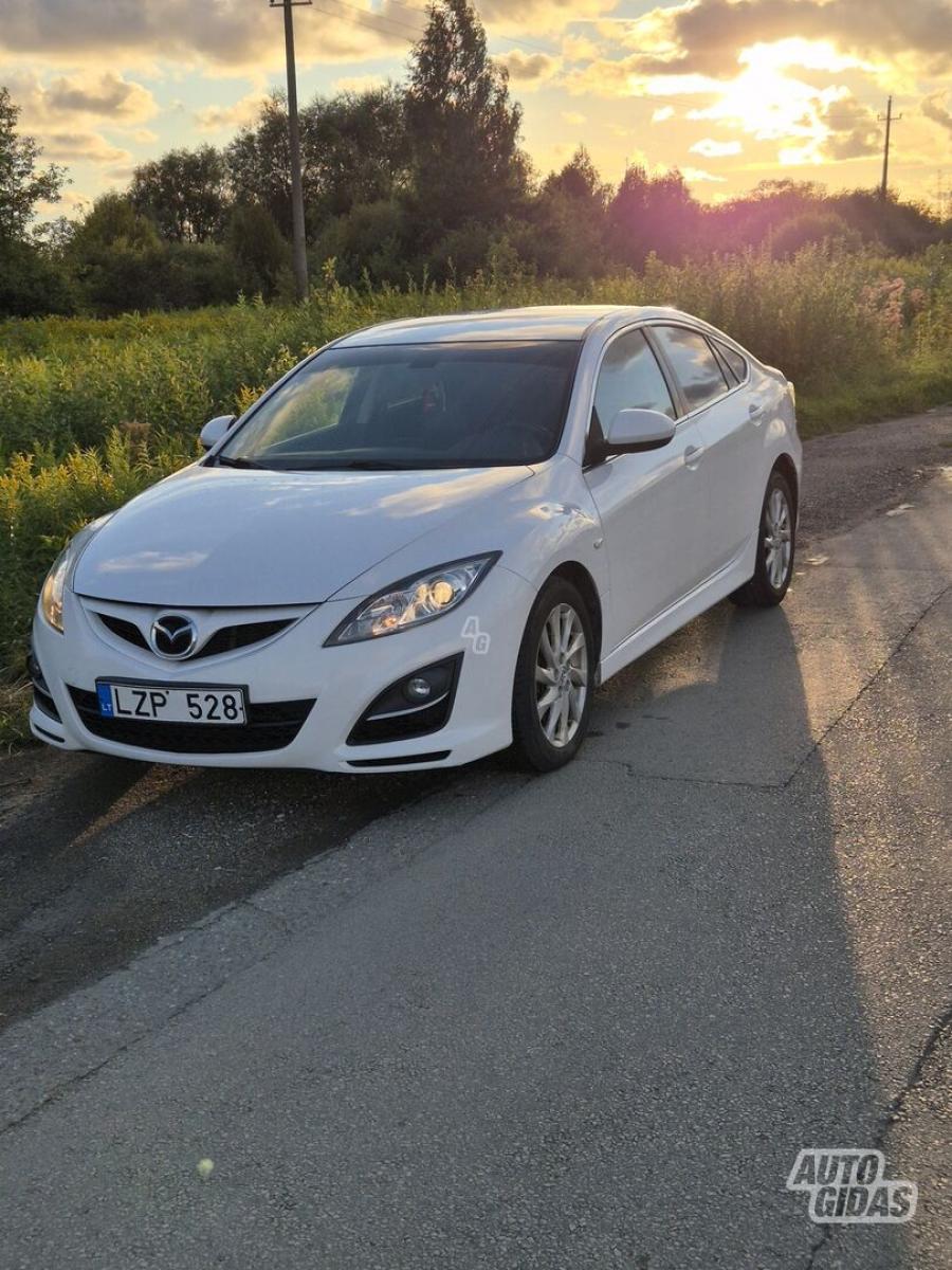 White Mazda 6 2011 in Klaipeda, with an engine capacity of 2.20 L and mileage of 355 thousand km for 2500 €, photo 4 on AUTOMOTO.COM.LV
