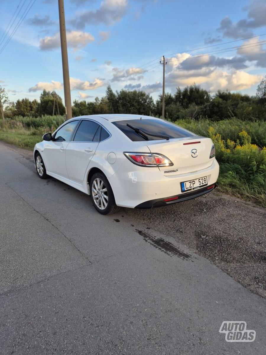 White Mazda 6 2011 in Klaipeda, with an engine capacity of 2.20 L and mileage of 355 thousand km for 2500 €, photo 6 on AUTOMOTO.COM.LV