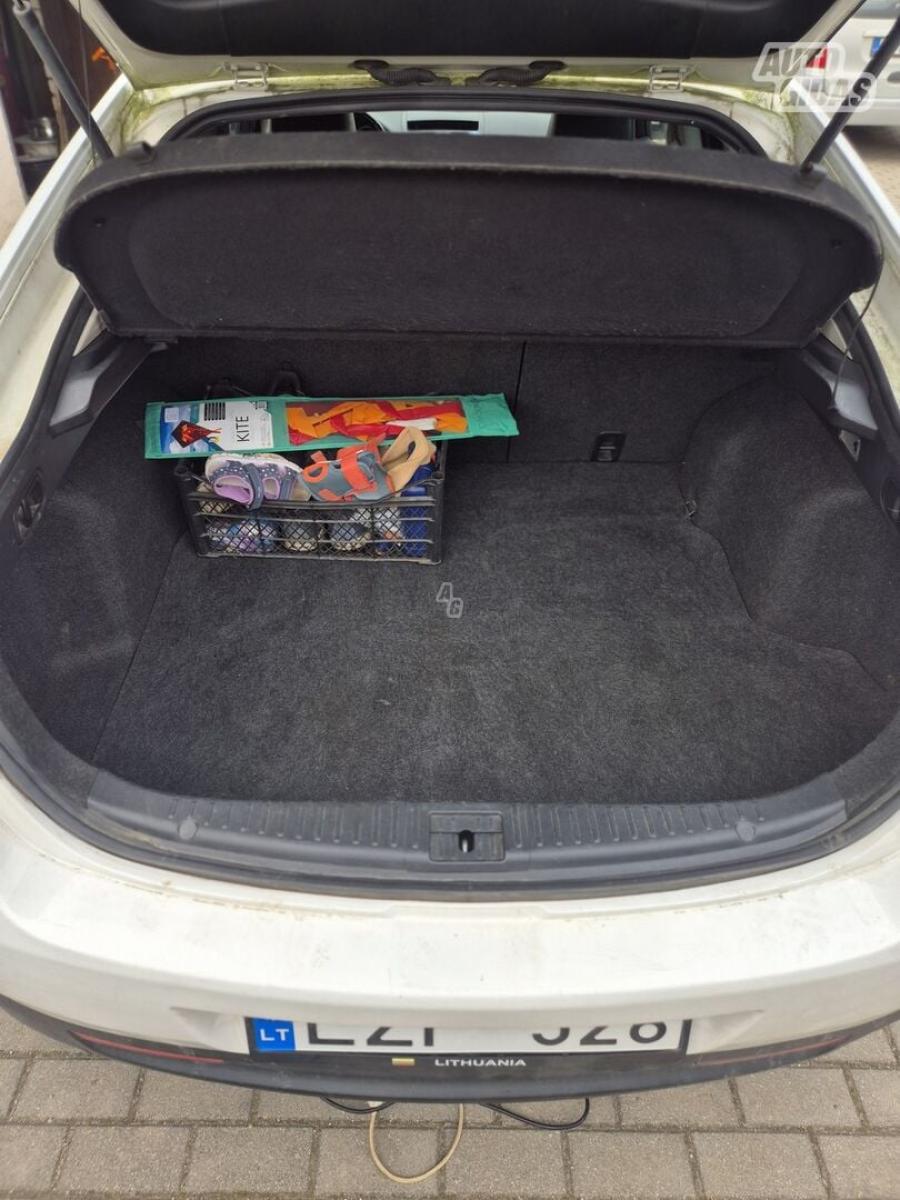 White Mazda 6 2011 in Klaipeda, with an engine capacity of 2.20 L and mileage of 355 thousand km for 2500 €, photo 12 on AUTOMOTO.COM.LV