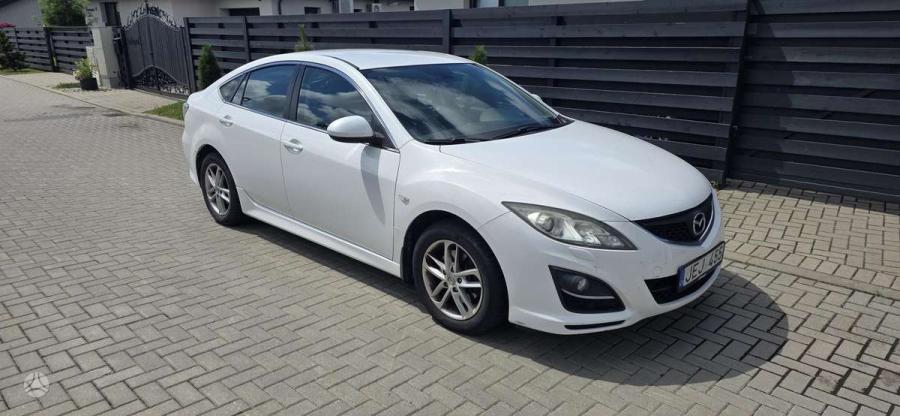 White Mazda 6 2012 in Klaipeda, with an engine capacity of 1.80 L and mileage of 179 thousand km for 3300 €, photo 3 on AUTOMOTO.COM.LV