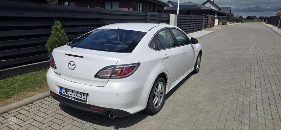 White Mazda 6 2012 in Klaipeda, with an engine capacity of 1.80 L and mileage of 179 thousand km for 3300 €, photo 4 on AUTOMOTO.COM.LV