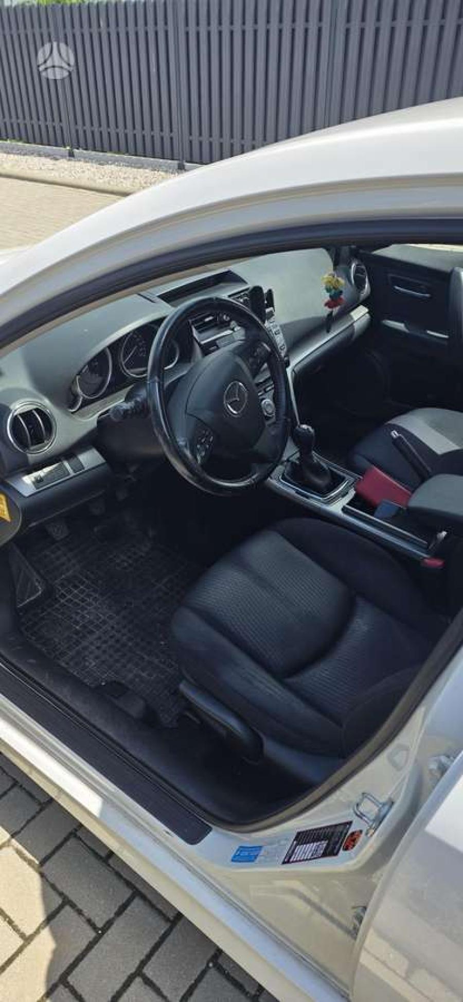 White Mazda 6 2012 in Klaipeda, with an engine capacity of 1.80 L and mileage of 179 thousand km for 3300 €, photo 8 on AUTOMOTO.COM.LV
