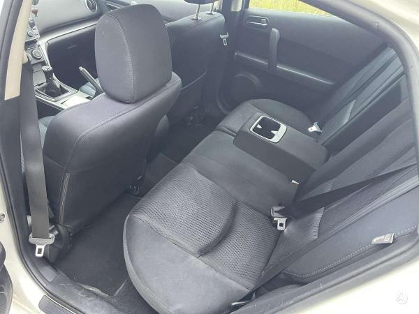 Balts Mazda 6 2012 Kauņa, ar dzinēja tilpumu 2.18 L un nobraukumu 293 tūkst. km par 1950 €, foto 10 vietnē AUTOMOTO.COM.LV